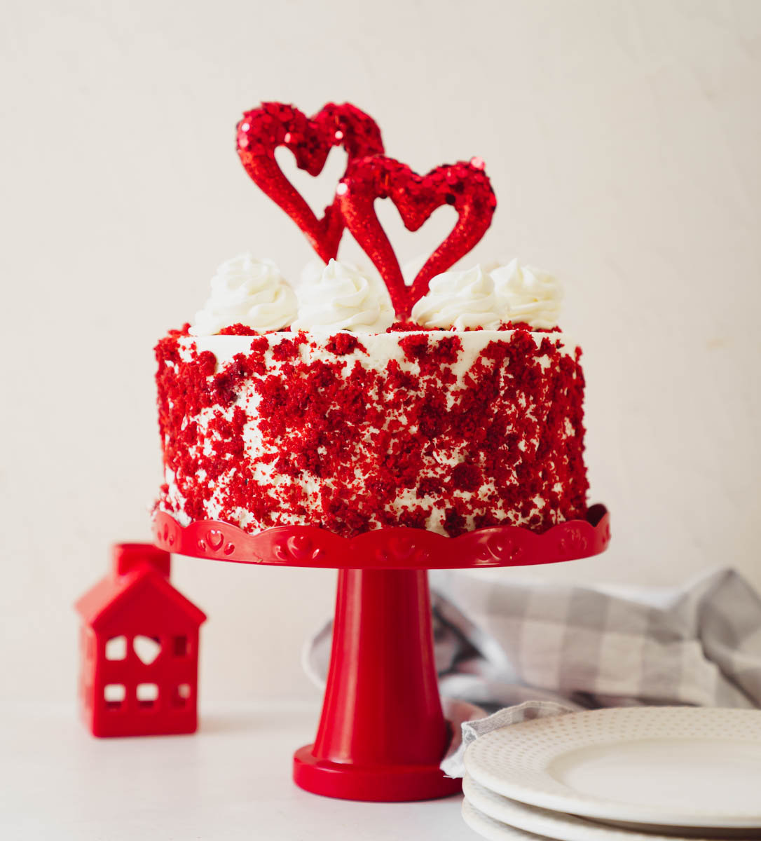 The Best Oreo Red Velvet Cake With Oreo Frosting - Cake Babe