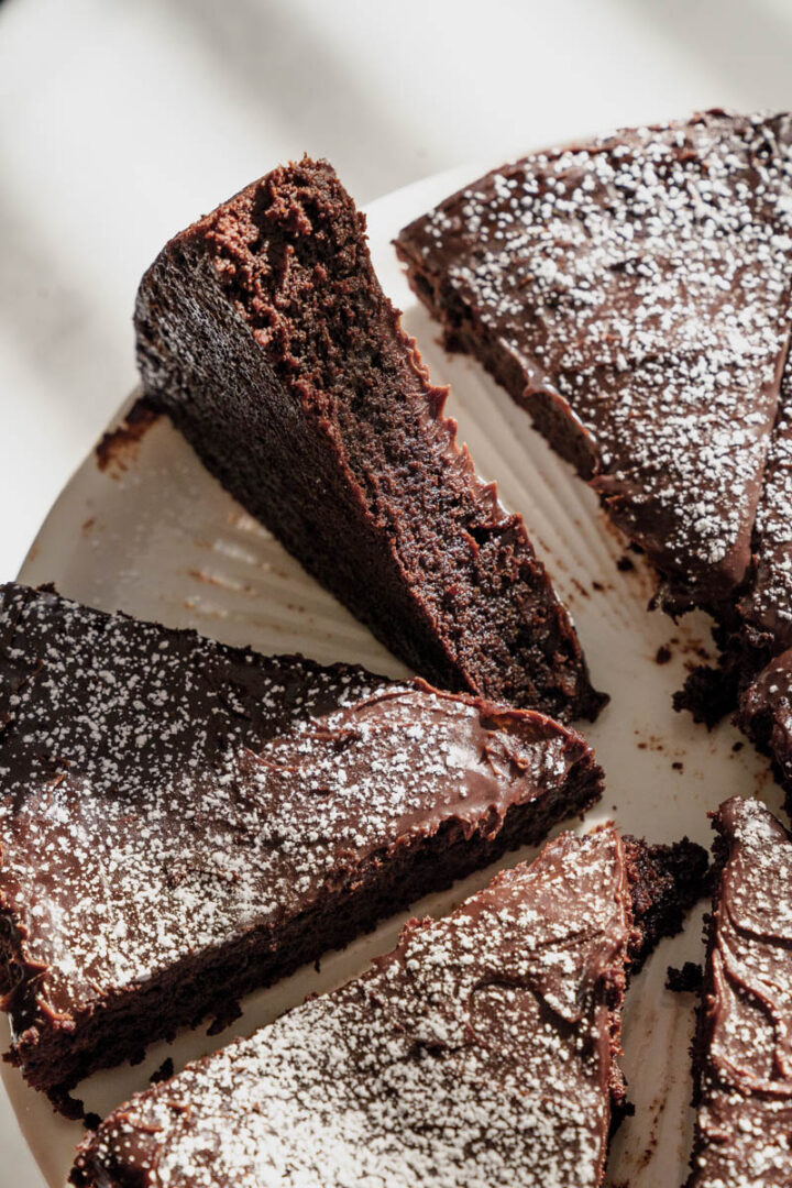 The Easiest Flourless Chocolate Cake - Cake Babe