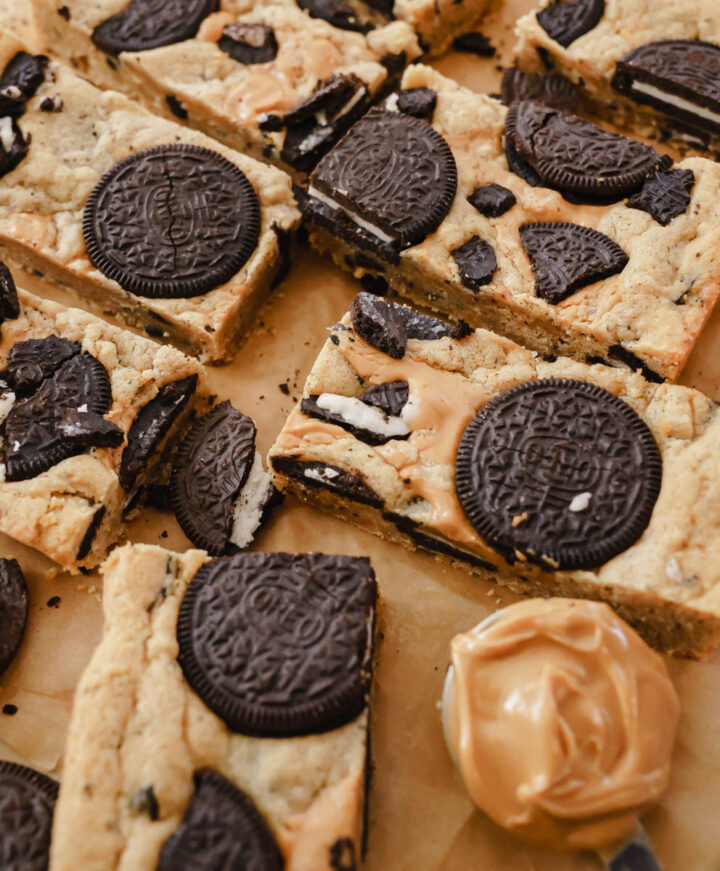 Easy One Bowl Peanut Butter Oreo Bars - Cake Babe