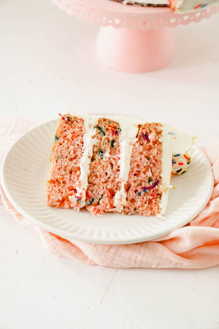 Strawberry Funfetti Cake With Real Strawberries - Cake Babe