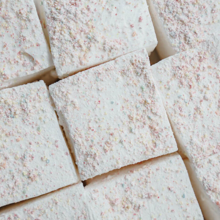 Homemade Fruity Pebble Marshmallows - Cake Babe
