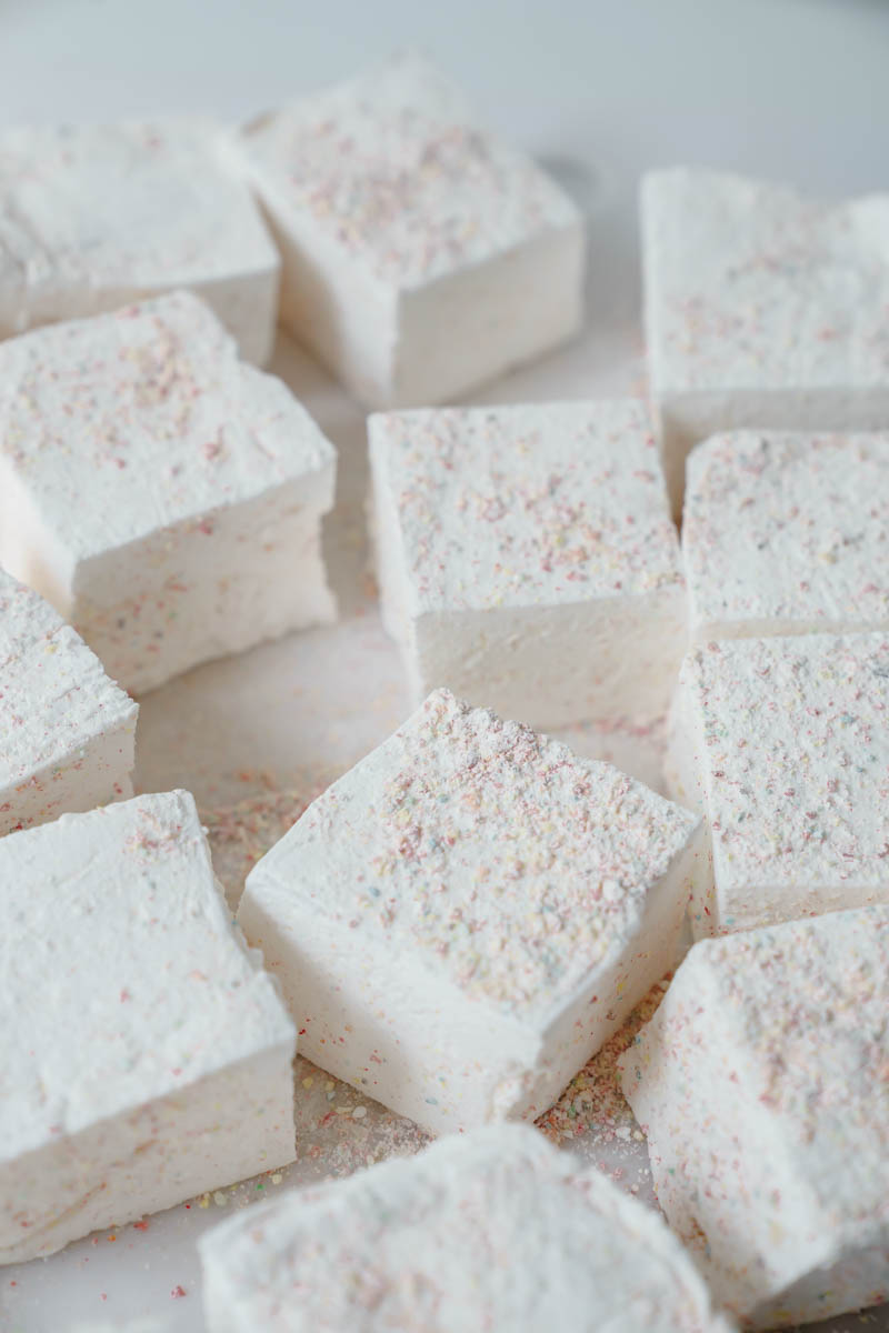 Homemade Fruity Pebble Marshmallows - Cake Babe