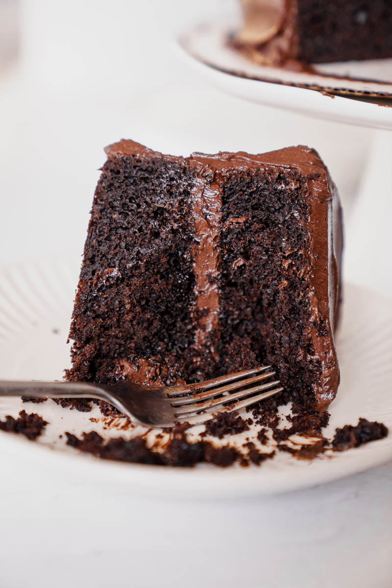 Copycat Portillo's Chocolate Cake Recipe - Cake Babe