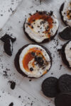 Frosted Caramel Oreo Cookies With Salted Caramel - Cake Babe
