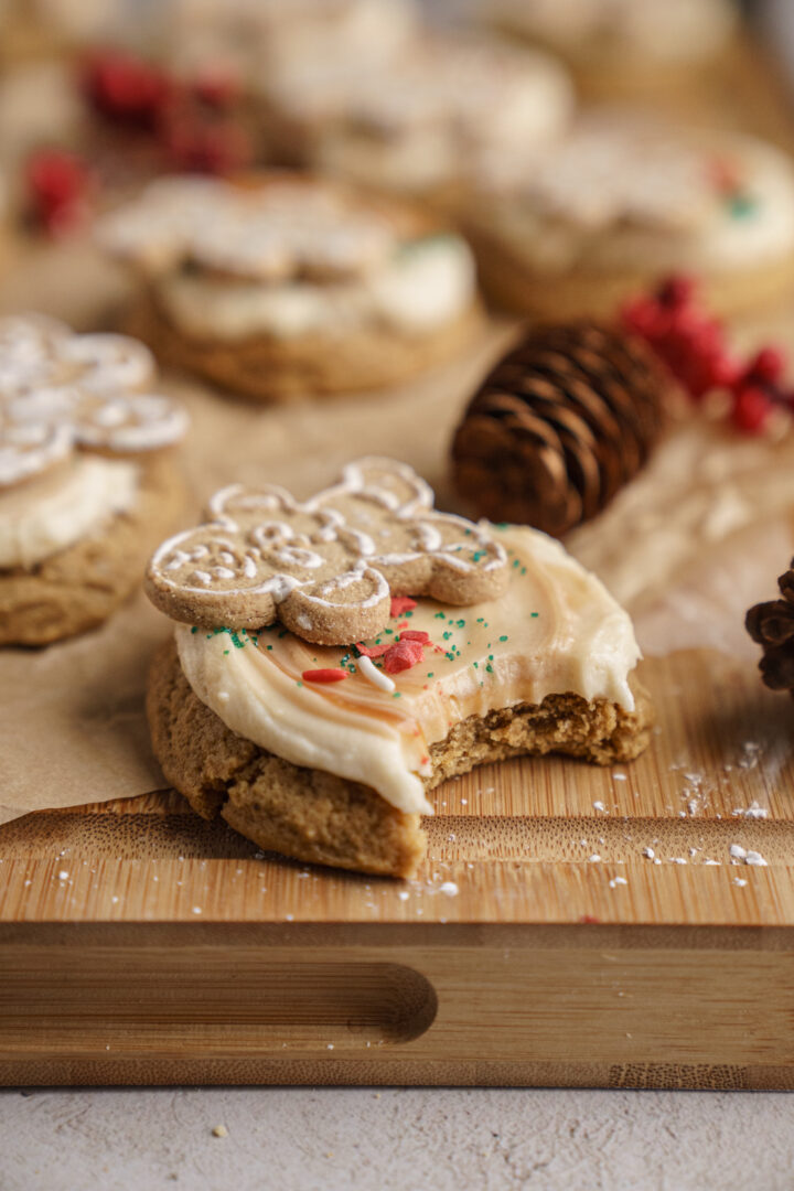 Best Frosted Caramel Gingerbread Cookies Recipe - Cake Babe
